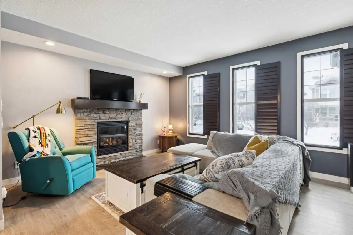 231 Prestwick Point SE, Calgary, Alberta Sold History | HouseSigma