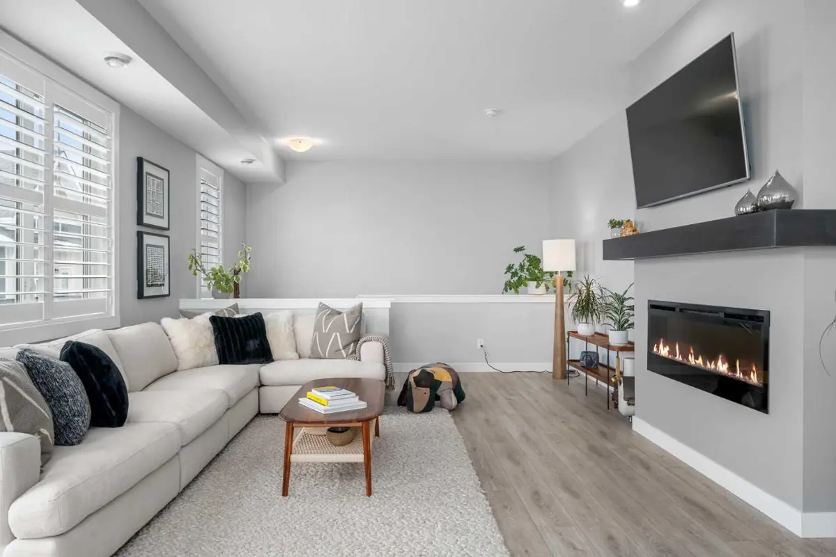 409 Cranbrook Walk SE, Calgary, Alberta Sold History | HouseSigma
