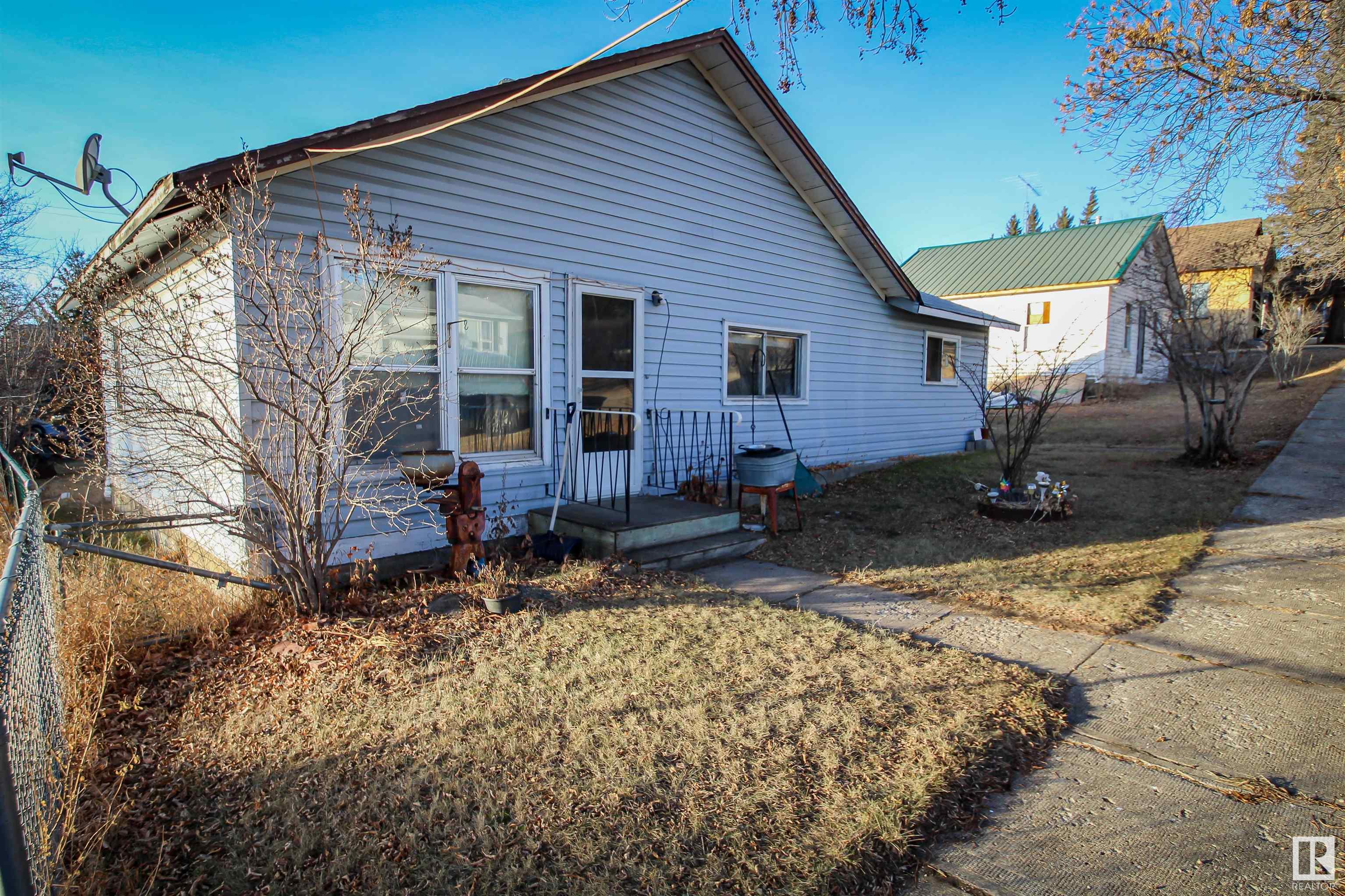 5010 47 St, Myrnam, Alberta T0B3K0 Sold History | HouseSigma