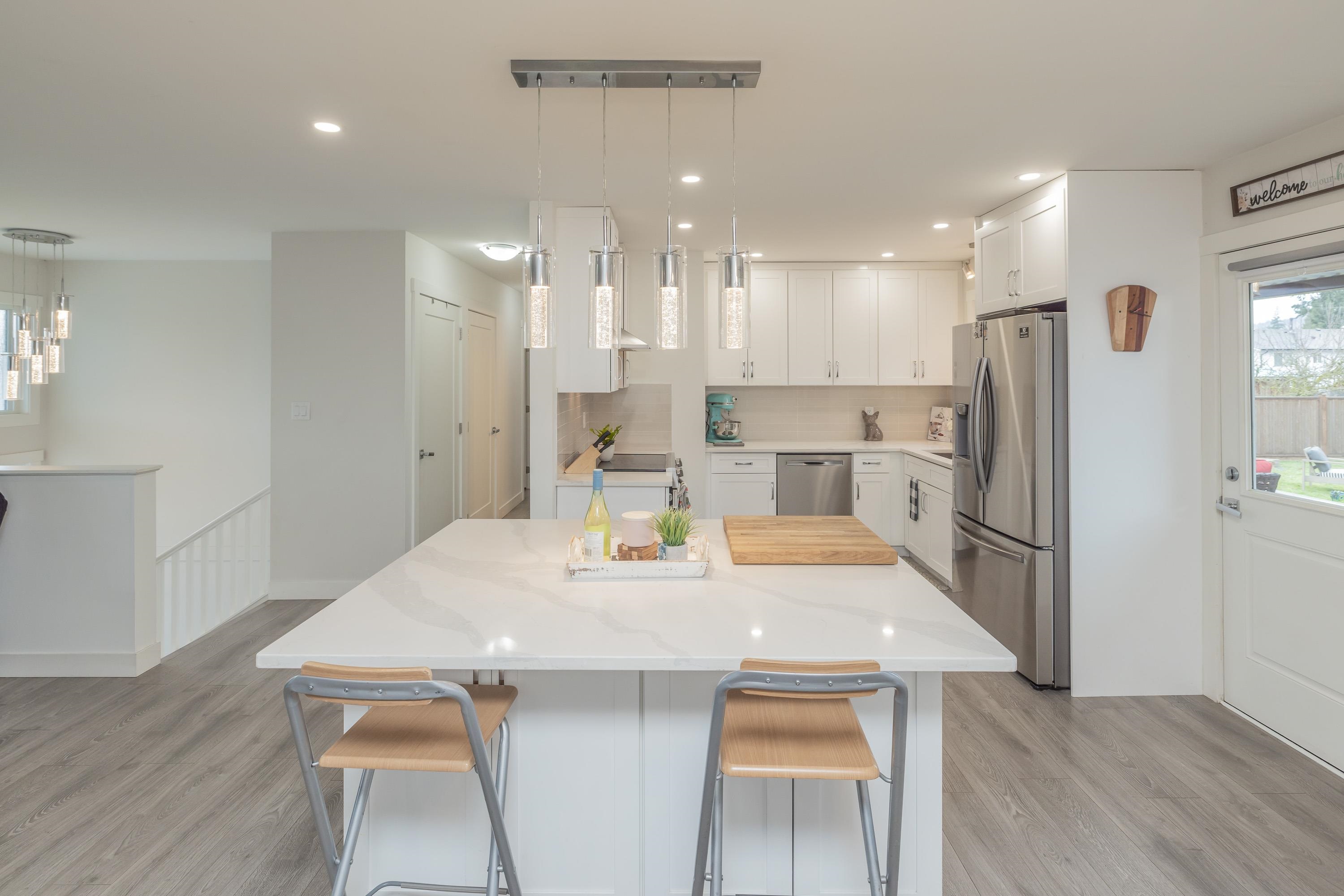 32073 WESTVIEW DRIVE, Mission, British Columbia V2V1X7 For Sale ...