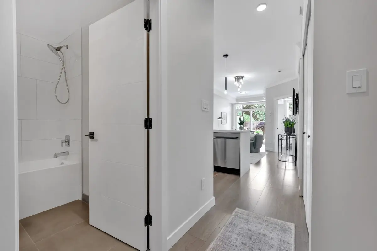 214 - 12143 223 Street, Maple Ridge, British Columbia V2X3J2 For Sale ...